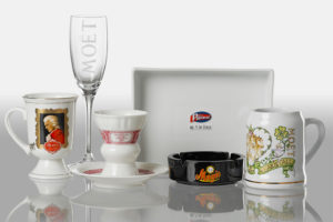 Trinkgefäße bedrucken und dekorieren wir aus Glas, Keramik & Porzellan